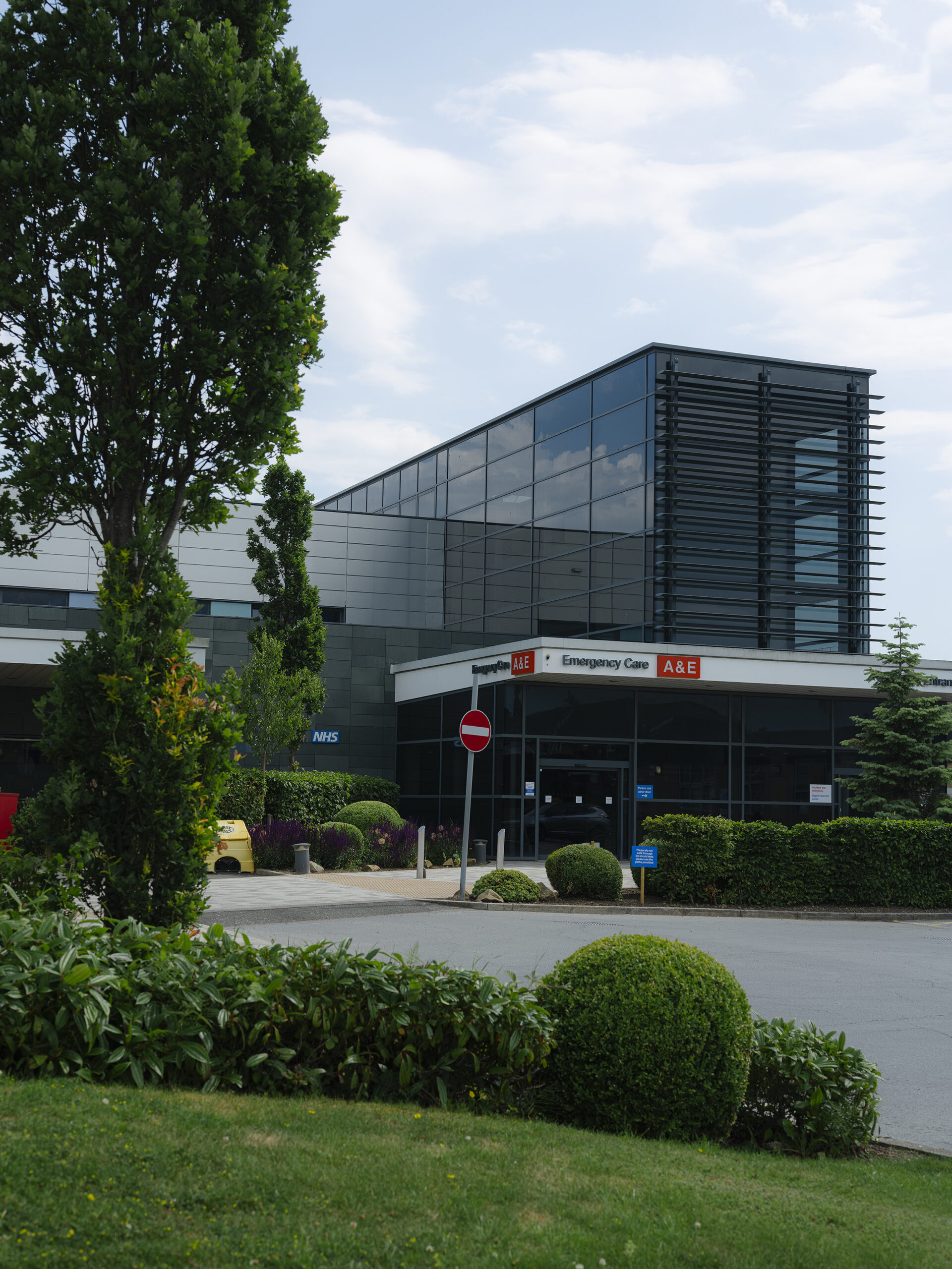 Keep emergency services for most serious conditions, says under ...